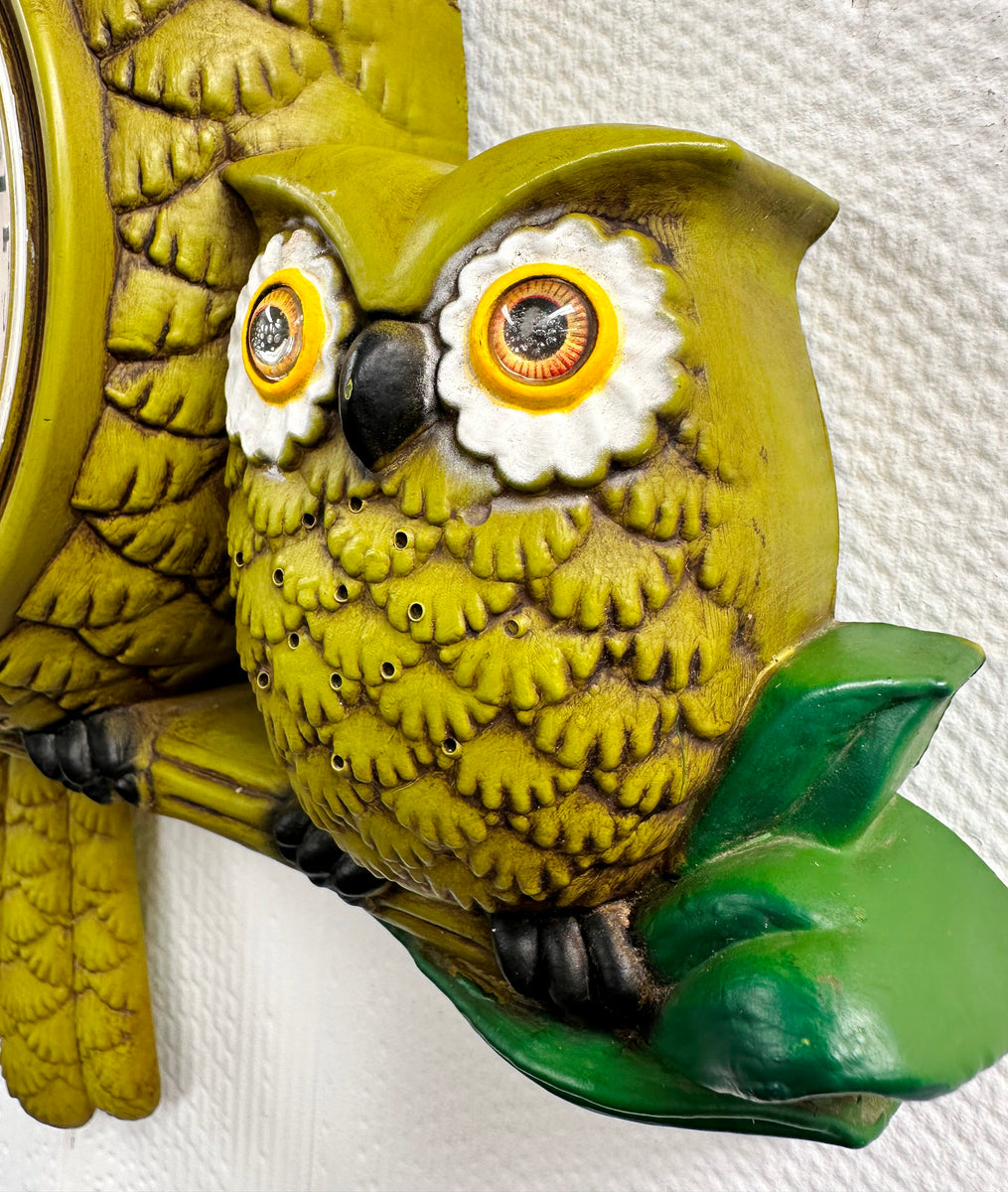 Vintage Trio Owl Eye Moving Pendulum Kitchen Wall Clock | Adelaide Clocks