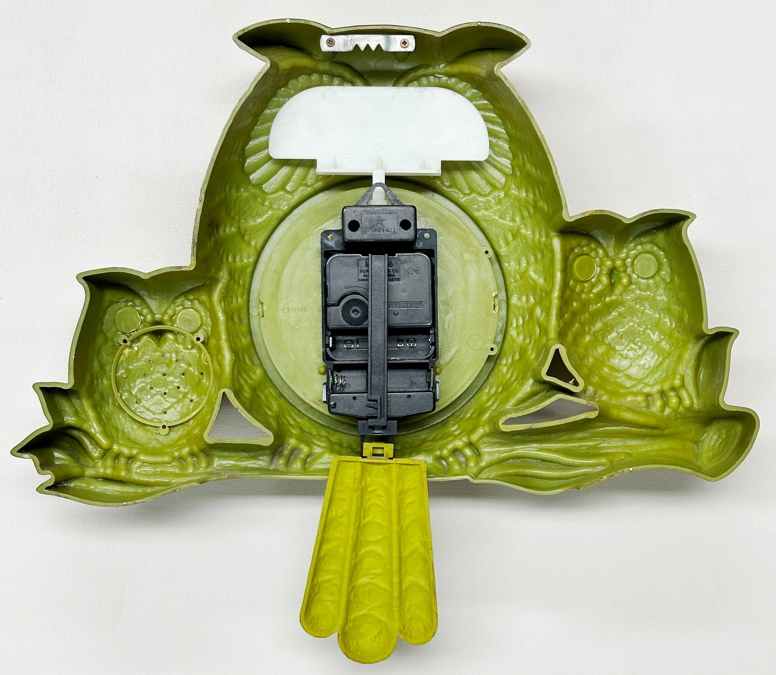 Vintage Trio Owl Eye Moving Pendulum Kitchen Wall Clock | Adelaide Clocks