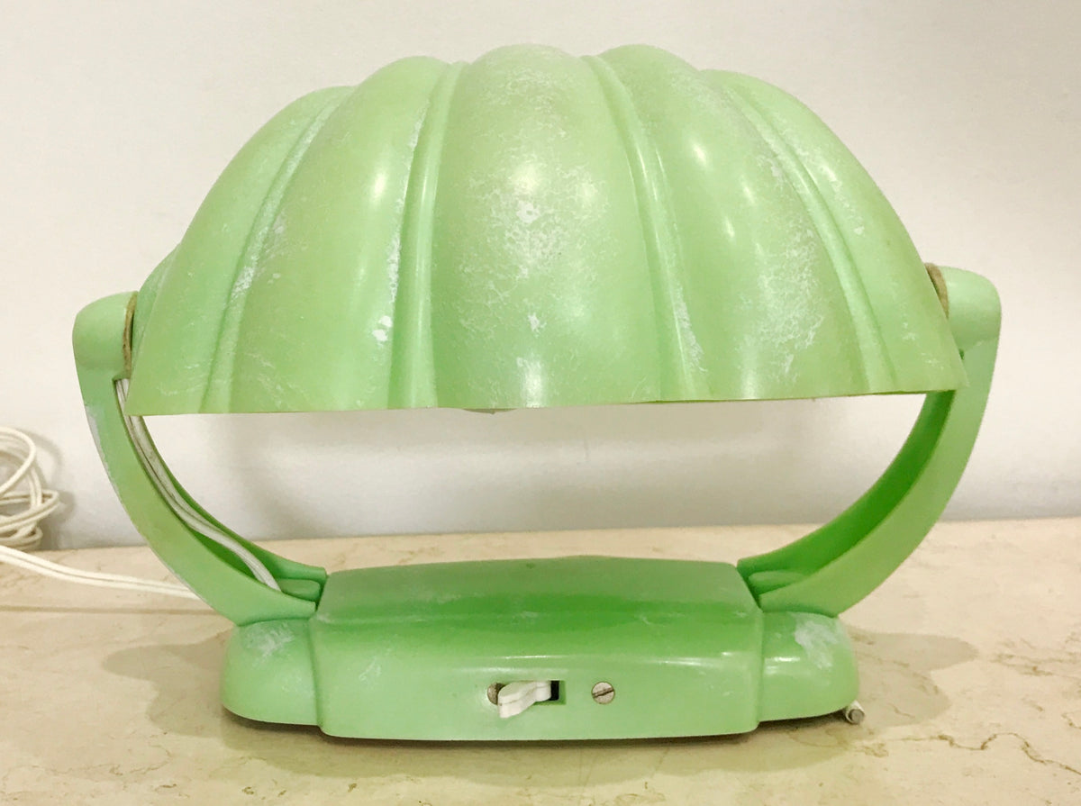 Vintage Clamshell Bakelite Table Lamp | Adelaide Clocks