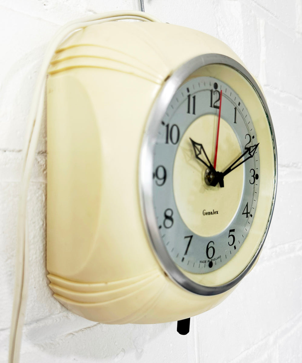 Vintage GENALEX Bakelite Electric Sweeping Wall Clock | Adelaide Clocks